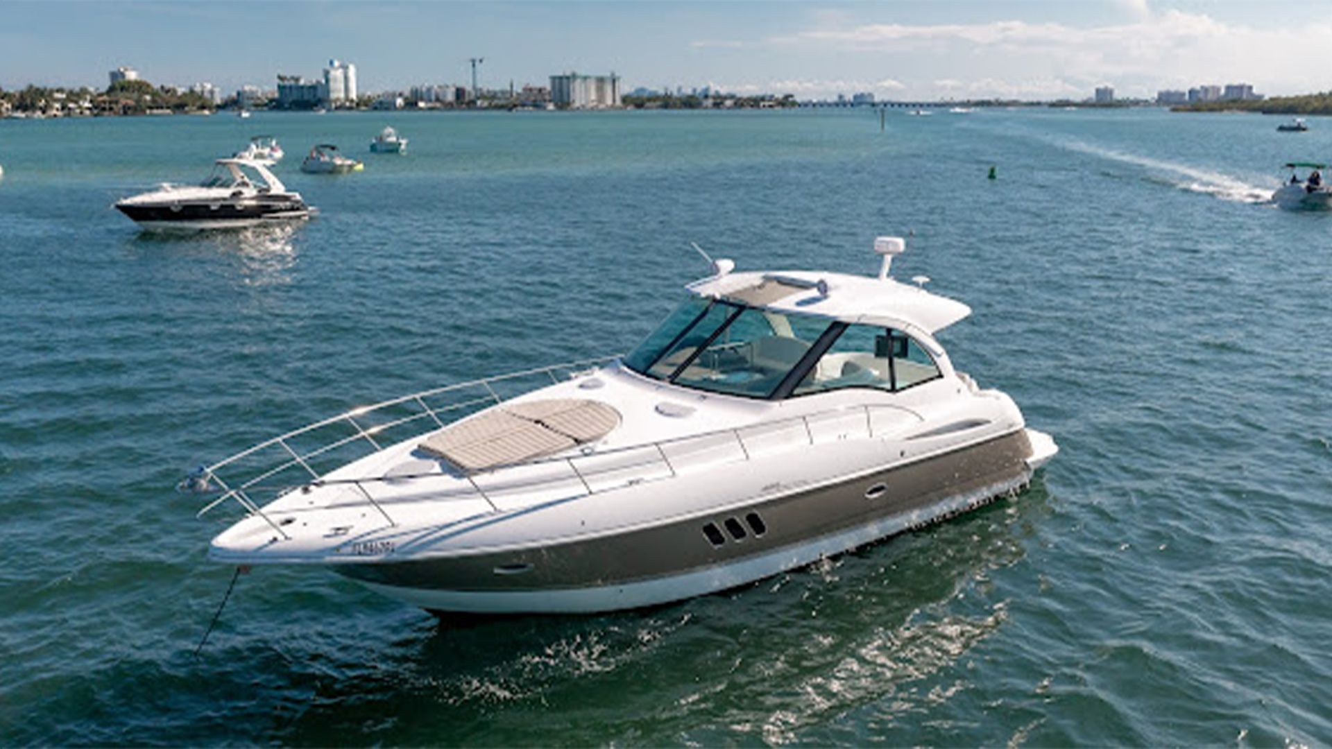 42ft Party Yacht for Rent - Miami Boat & Yacht Rentals